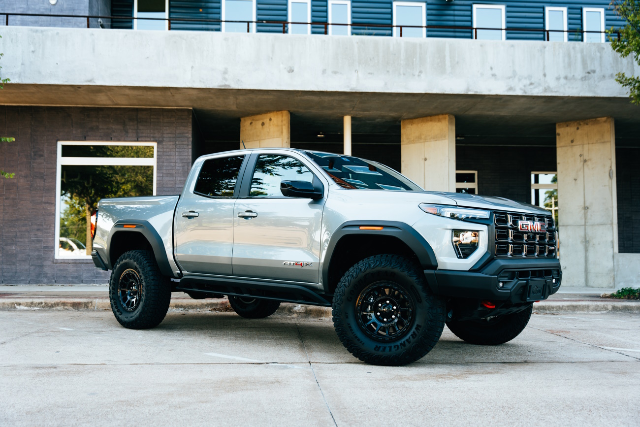 Off-Road Luxury: The 2024 GMC Canyon AT4X AEV - The Gentleman Racer