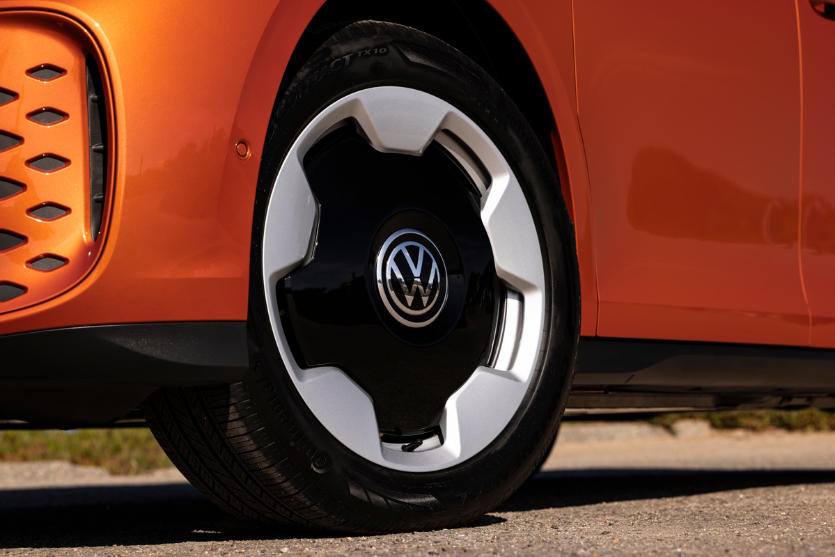 ID.Buzz Return Of The Bus: Volkswagen’s Electric Microbus Balances ...