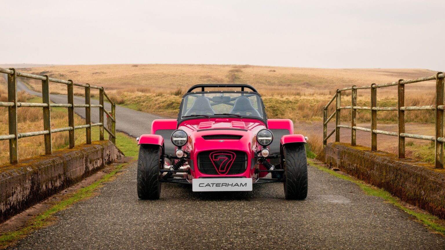 Caterham Expands US Presence With New Walt Grace Vintage Miami Dealer ...